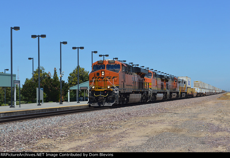 BNSF 7045